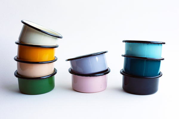 Colorful Enamel Mixing Cups – Case for Making